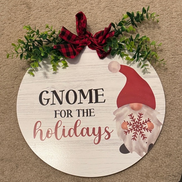 Holiday | Festive Christmas Circle Sign With Red Bow And Greenery ...